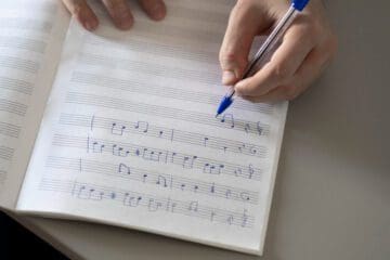 Empower Your Music Composing Process With AI | klang.io